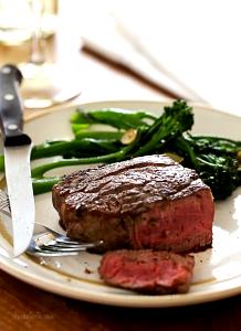 Calories in 1 serving (11 oz) Seasoned Beef Filet and Nutrition Facts